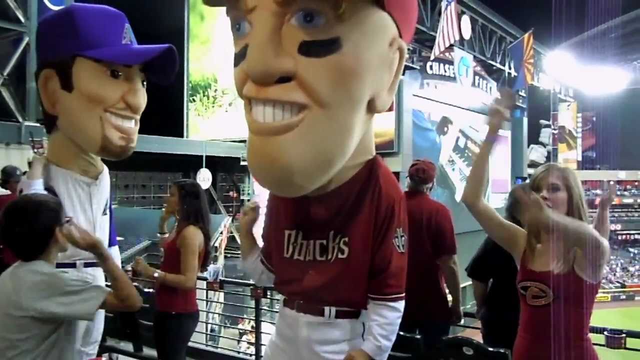 7th Inning Stretch with the Arizona Diamondbacks Legends - YouTube