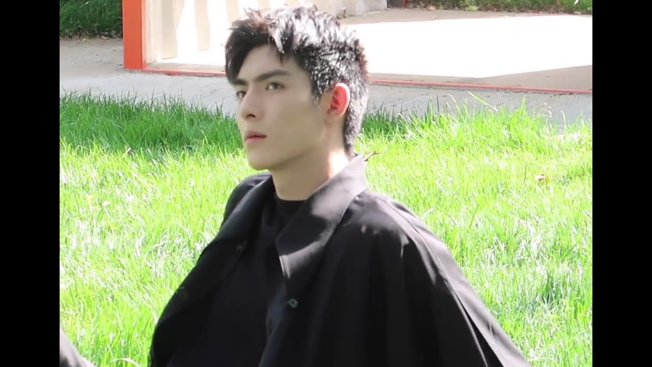 [WHX Studio] Wang HaoXuan - Spotlight China Photoshoot - YouTube