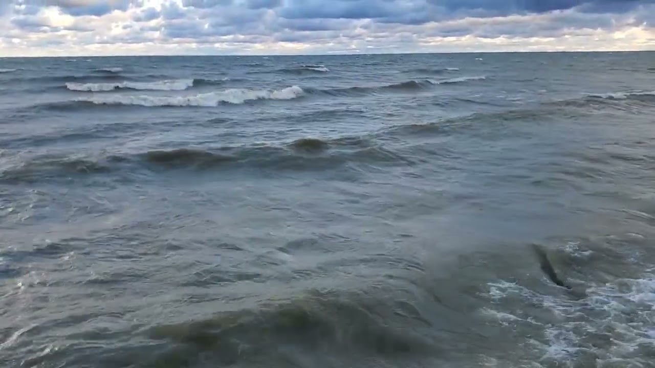 ASMR 30 Minutes of Waves Crashing on Lake Erie Part II - YouTube
