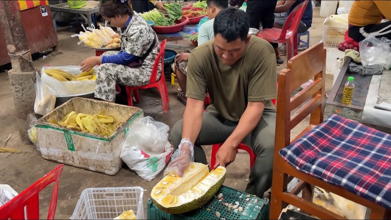 Phsar Wat Bongkong in Kandal Province, Cambodia - YouTube