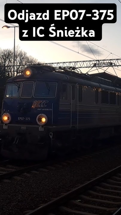 Odjazd EP07-375 z IC Śnieżka ze stacji Jelenia Góra #EP07 #IC - YouTube