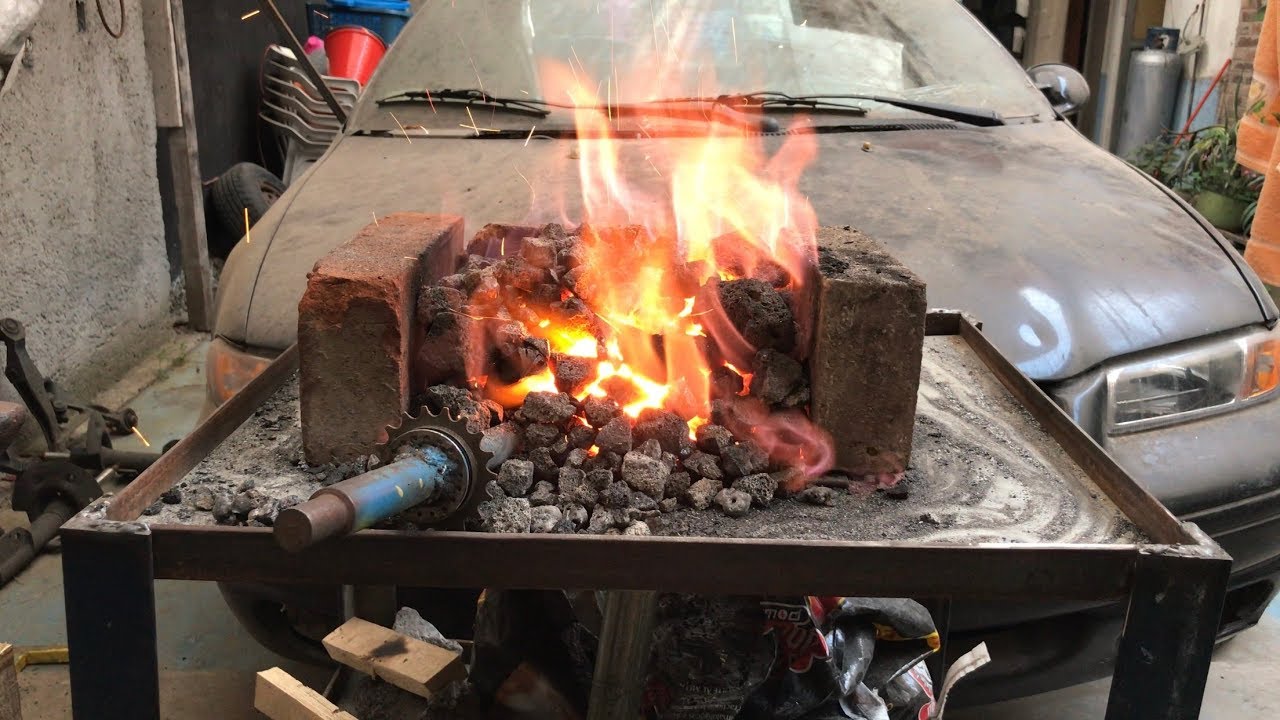 Cómo hacer una fragua - YouTube