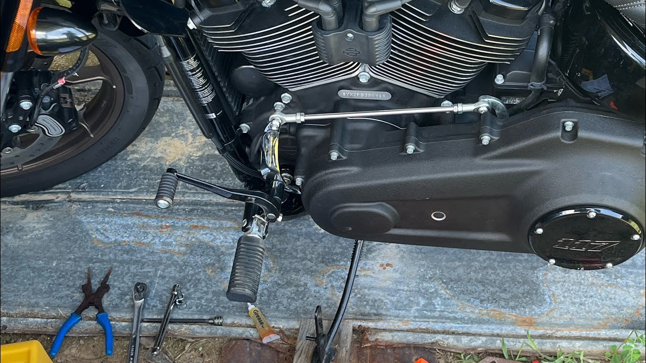 Forward control install tips 2023 lowrider st - YouTube