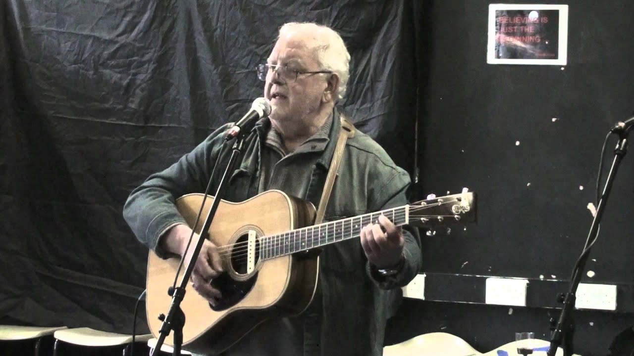 Dave Burland@Barnsley Acoustic Roots Festival 2012 - YouTube