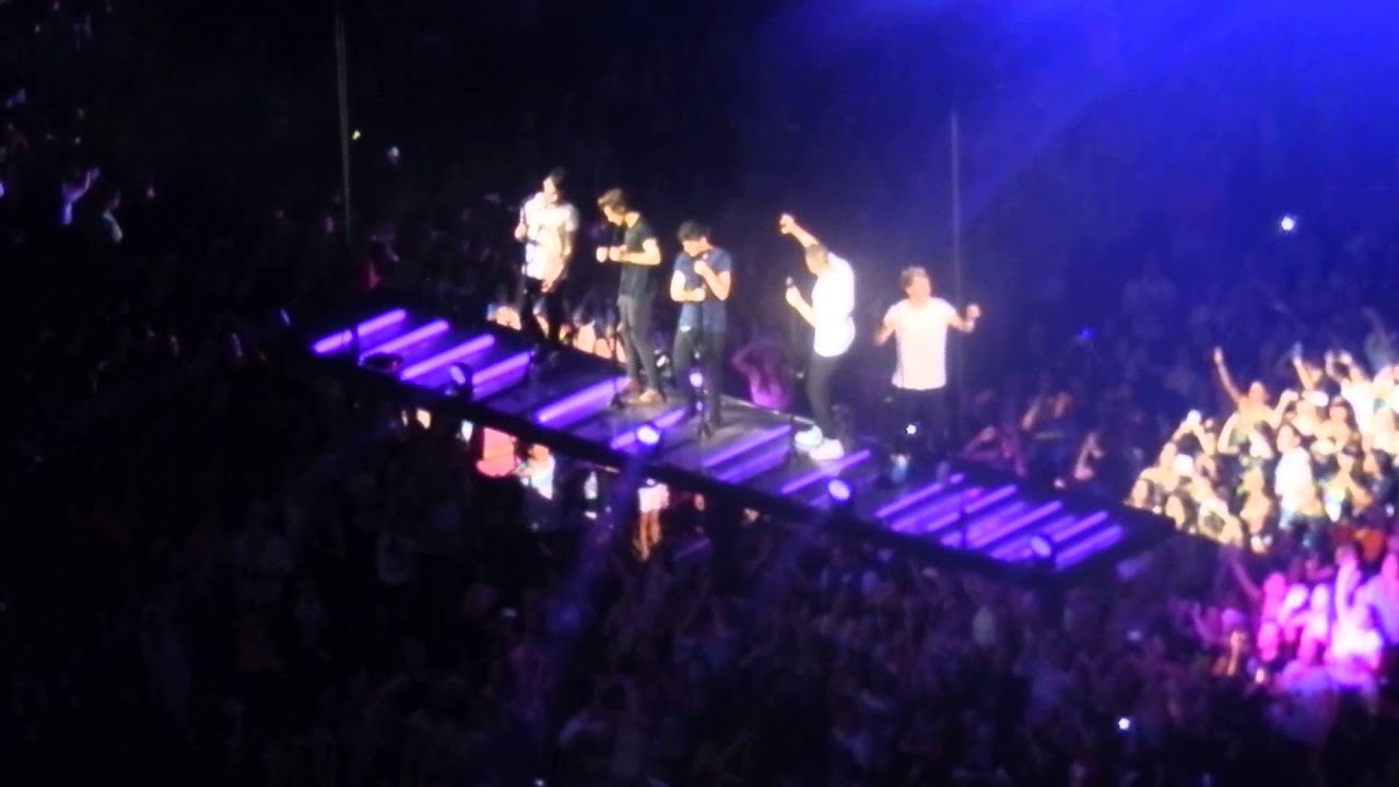 CHANGE MY MIND - ONE DIRECTION - MONTREAL - 4TH OF JULY - YouTube