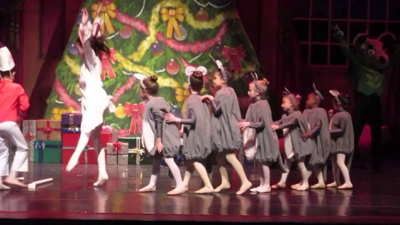 Philadelphia Dance Academy - Nutcracker 2015 - Battle scene (mouse ...