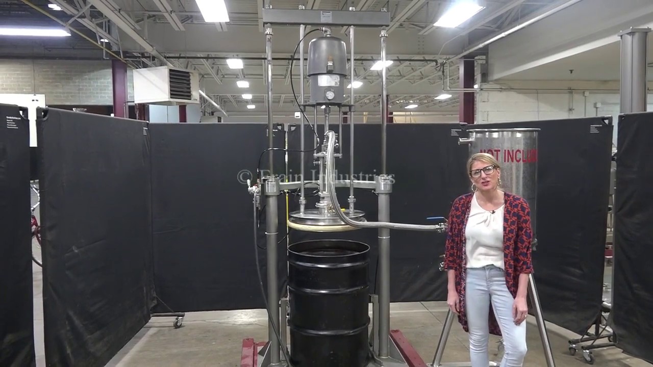 Graco Power-Flo 10:1 Ratio Stainless Steel Drum Pump Demonstration ...