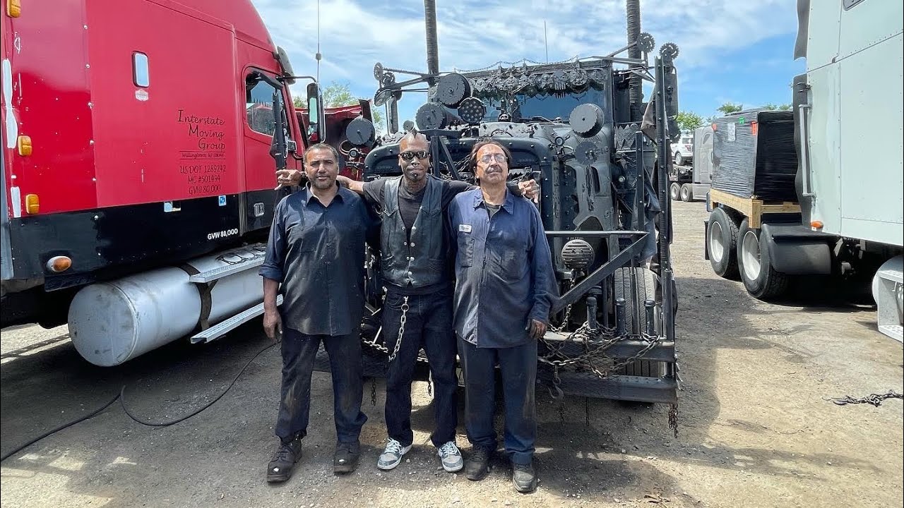 IM BACK !!! The Worst time for a trucking comeback ?? Inframe Cat ...