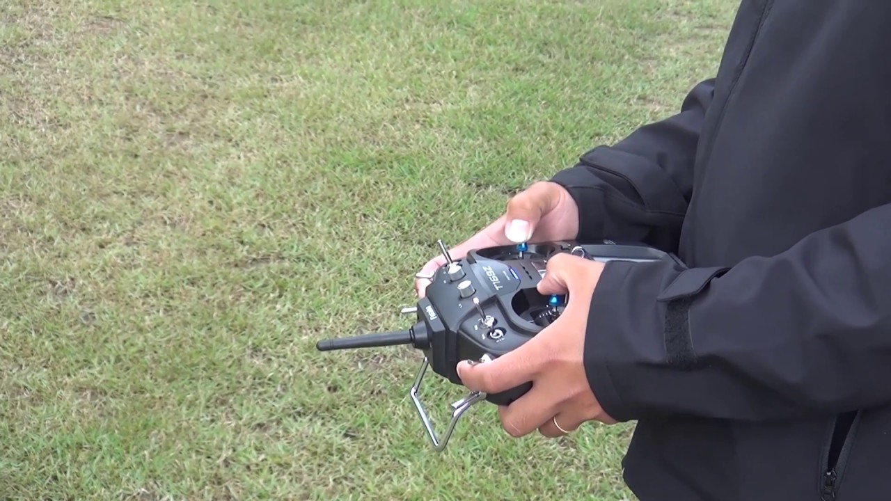 XL Power SPECTER 700 3D Flight - YouTube