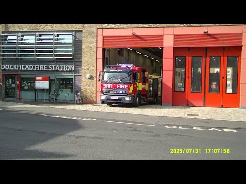 E341 Dockhead Fire Station’s Pump Ladder. - YouTube