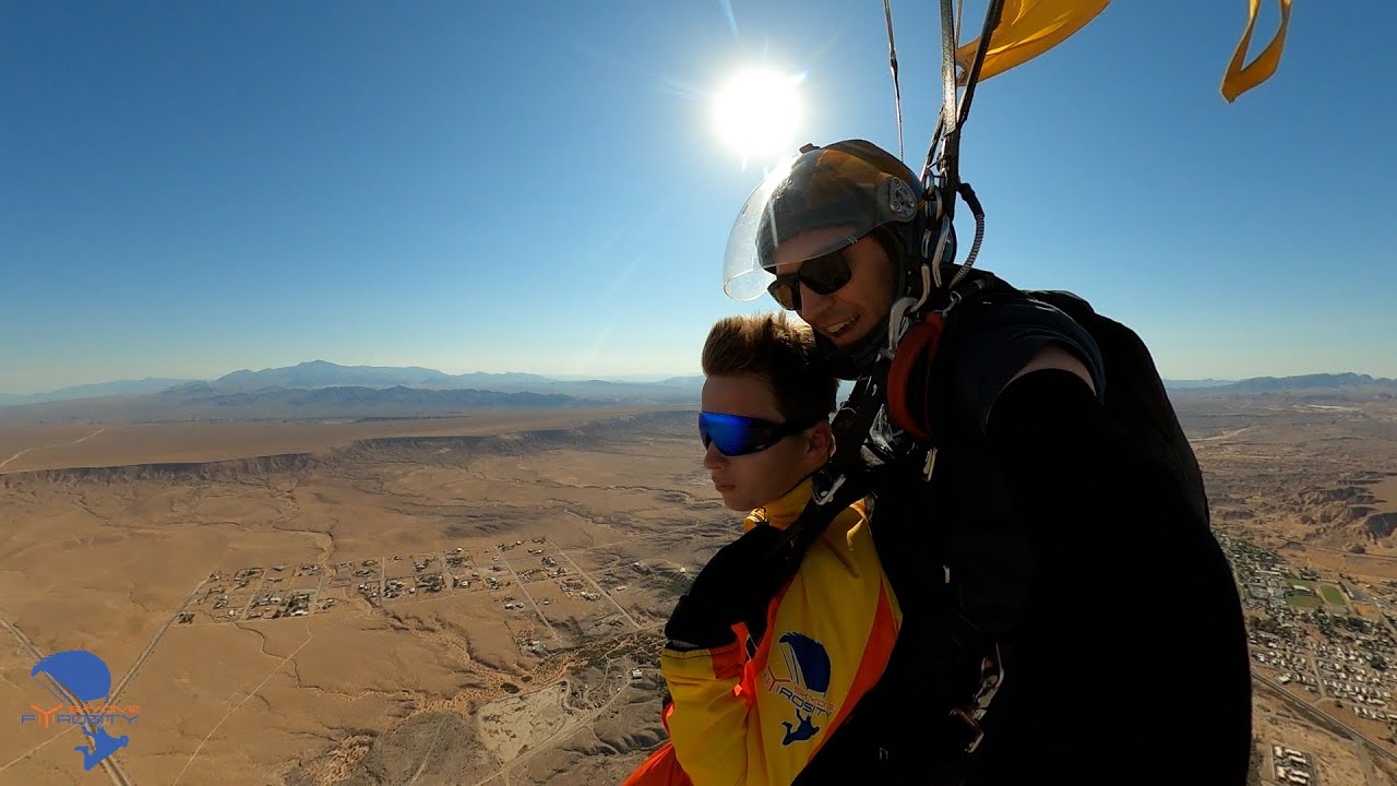 Hubie Mackenzie Smith - Fyrosity® Skydiving Las Vegas - YouTube