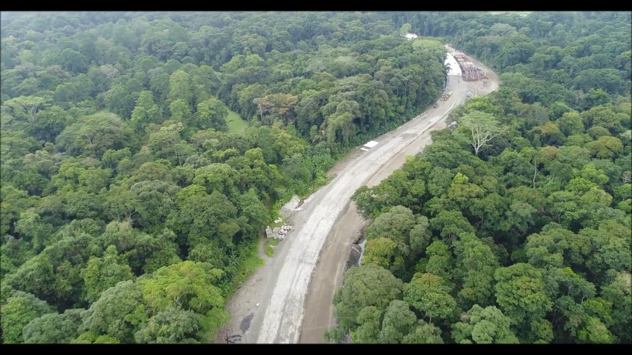 Construcción Ruta Nacional en Costa Rica a vista de dron - YouTube