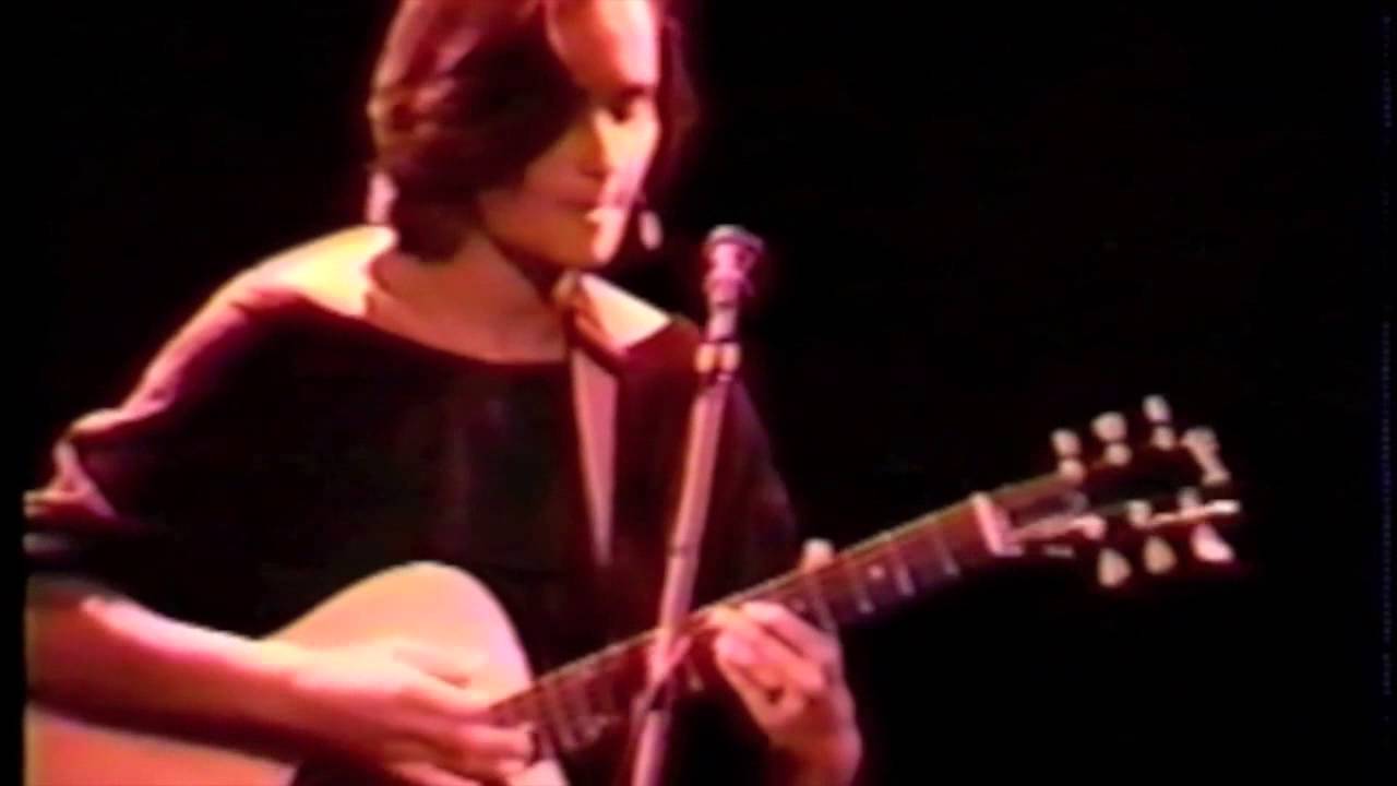 Wendy Woo's First Gig - YouTube