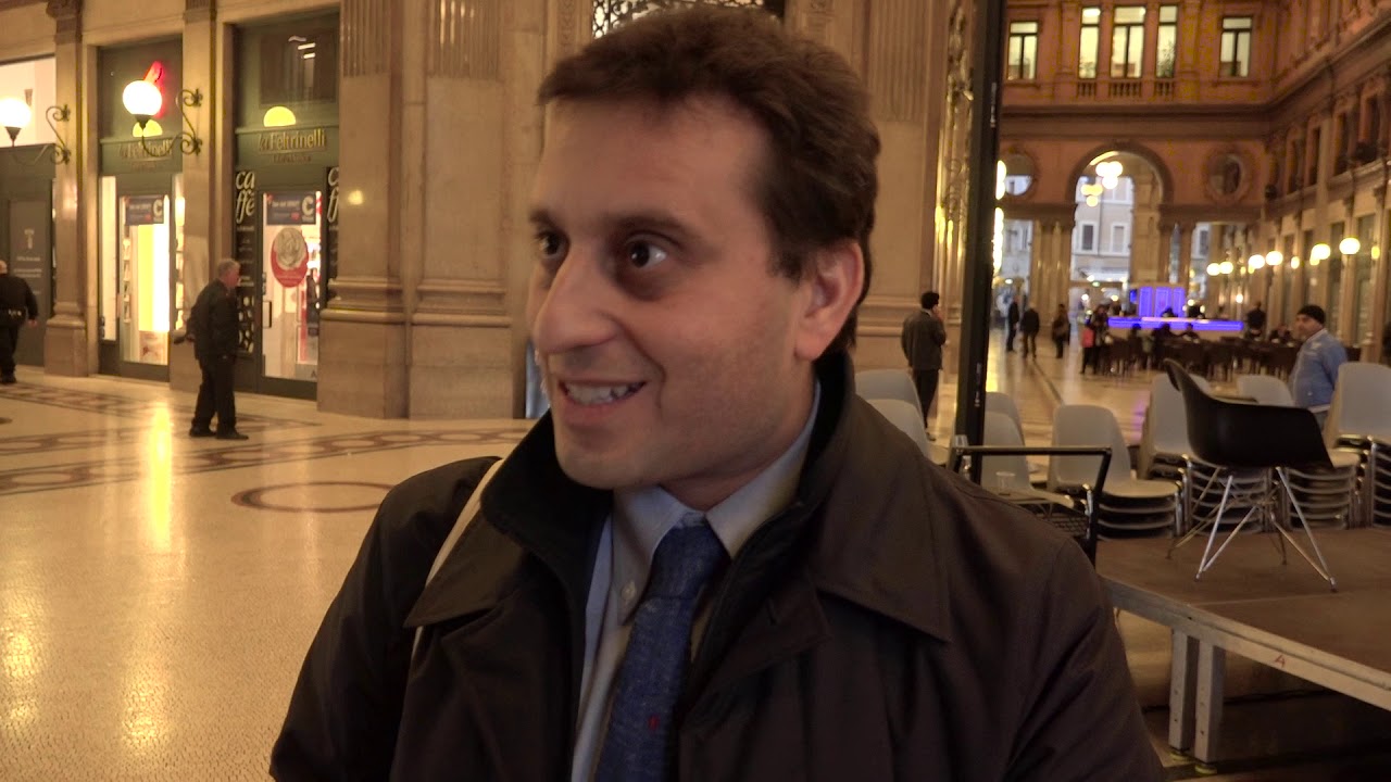 Presentazione del libro ''I falsari'' di David Parenzo - Intervista all ...