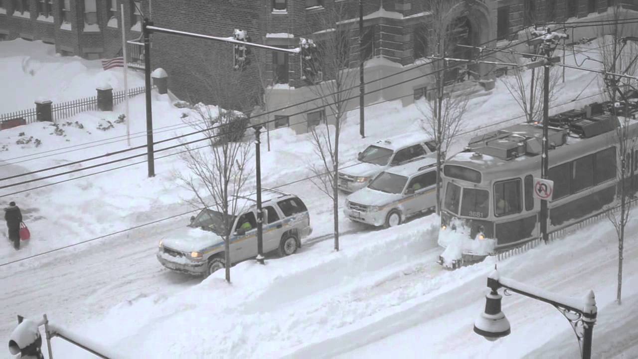 Boston Blizzard Neptune Boston MBTA Train Plows Through Snow 2-15-20 ...