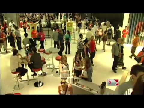 Why gangs prefer to hang out at malls - YouTube