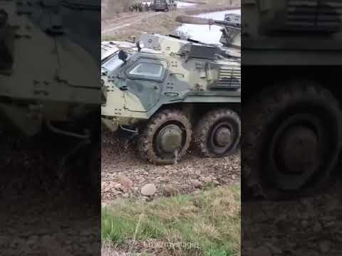 Український БТР 4 «Буцефал» без проблем форсує водну перешкоду - YouTube