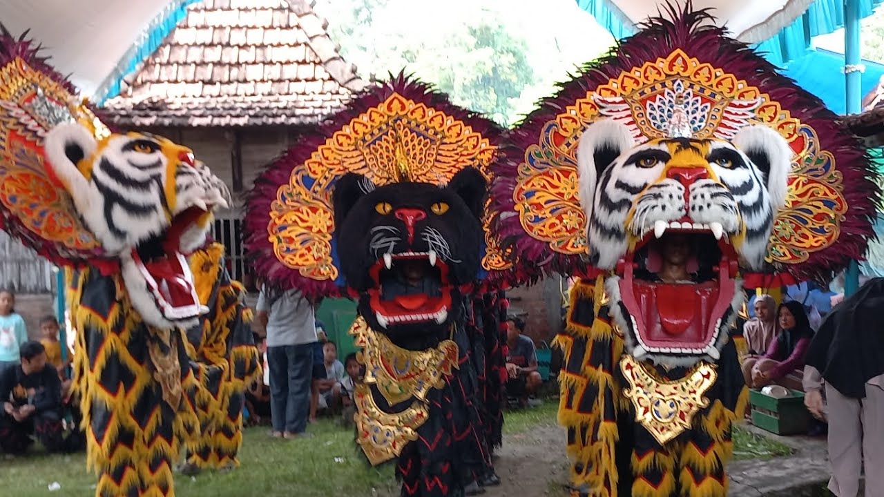 Barongan Cahyo Utomo Di Desa Mayong Kuncir Wonosalam Demak 2023 - YouTube