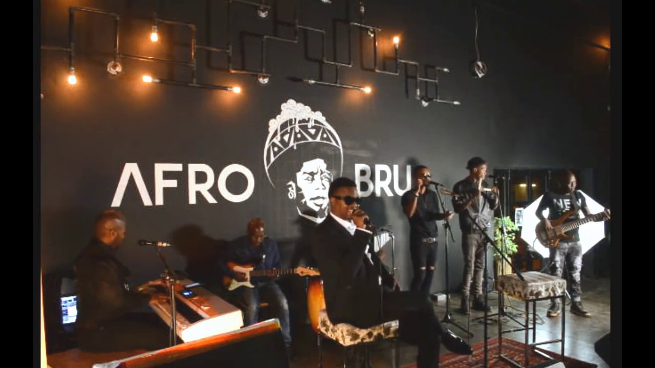 MXO Live at Afro Bru feat Msaki - YouTube
