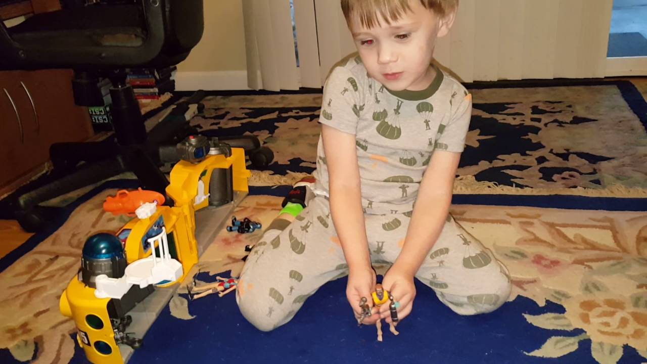 Animal Planet: Deep Sea Discovery Lab...new toys and Shark attacks ...