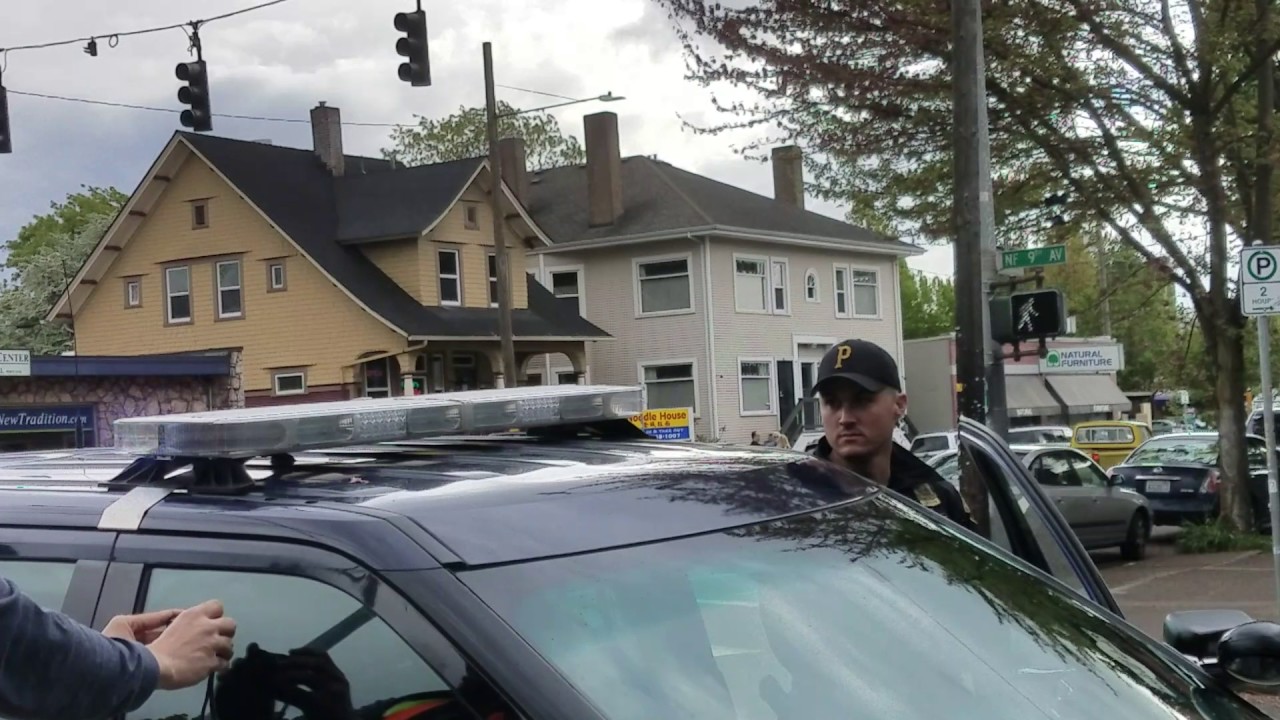 cops respond code 3 to cop watchers - YouTube