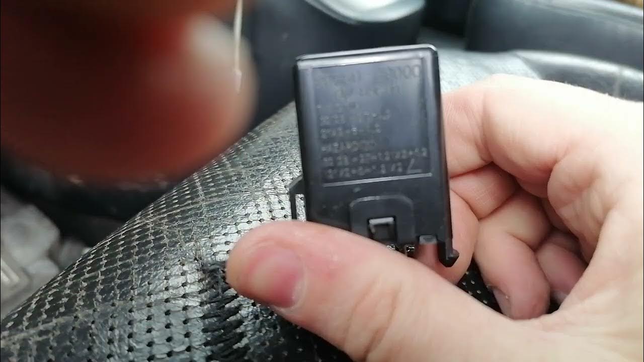 замена реле поворотов TUCSON на дешёвый аналог 95550-39000 https://ozon ...