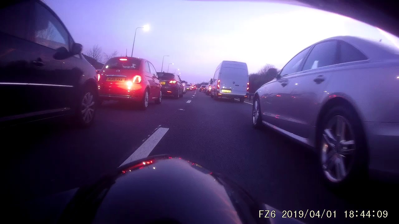 M62 traffic jam - YouTube
