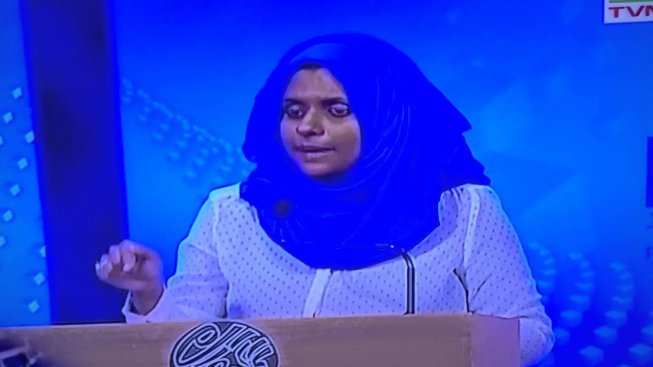 Best orator 2015 Aathifa - YouTube