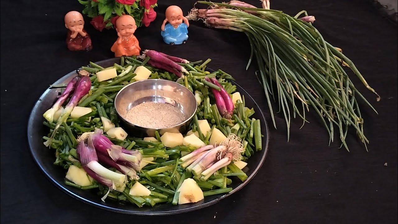 Spring Onion Posto Recipe || Hare Pyaaz ki Recipe || পেঁয়াজ শাক পোস্ত ...
