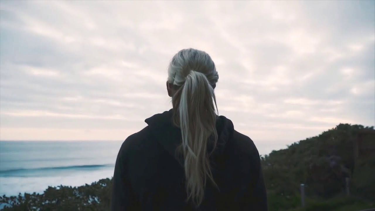 Unstoppable Girls Fitness icon motivation - YouTube