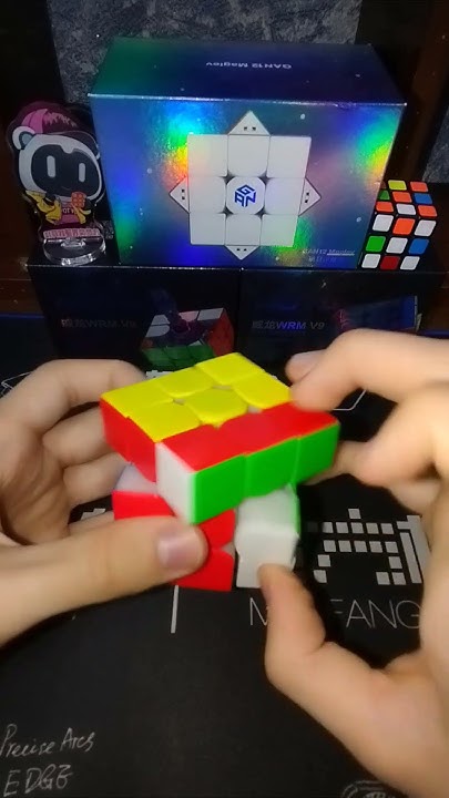 #subscribe #rubikscube #duet #cubing #puzzle #2x2cube #rubik #cube #fastcube #shorts #subscribe ...