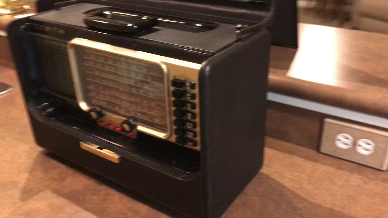 Zenith Transoceanic L600 Demonstration - YouTube