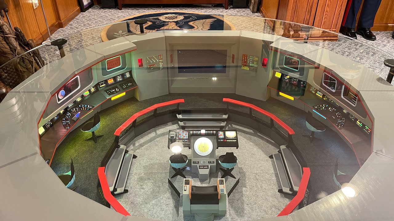 Star Trek TOS Custom 3d printed U.S.S. ENTERPRISE Bridge Coffee Table ...