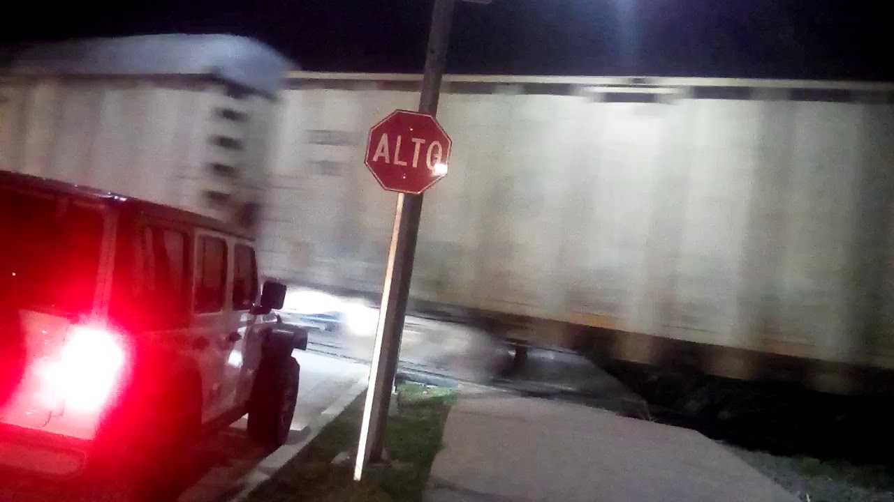 Intermodal FSRR 4829 Rumbo Sur - YouTube