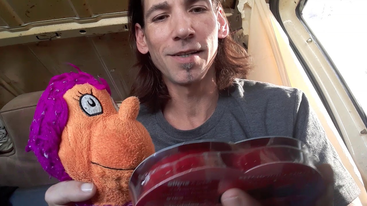 The Dylan And Woggy Puppet Show Episode 10 Valentine's Day - YouTube