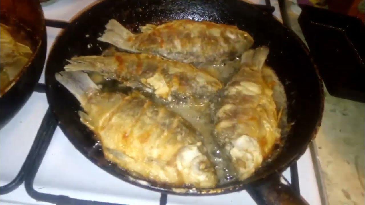 ЖАРЕНЫЕ КАРАСИ - YouTube