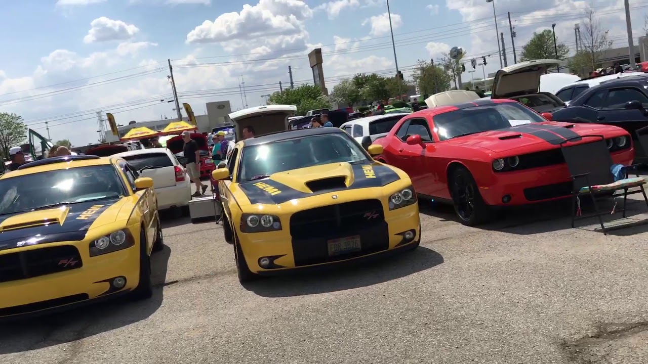 MOPAR CAR SHOW - YouTube