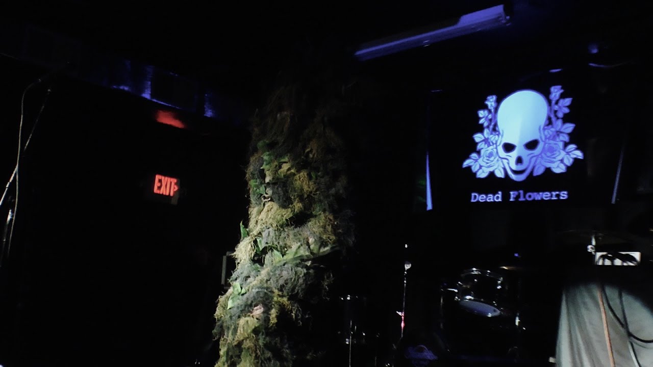 Dottie Riot - The Smokin' Gun Revue - Halloween Edition - YouTube