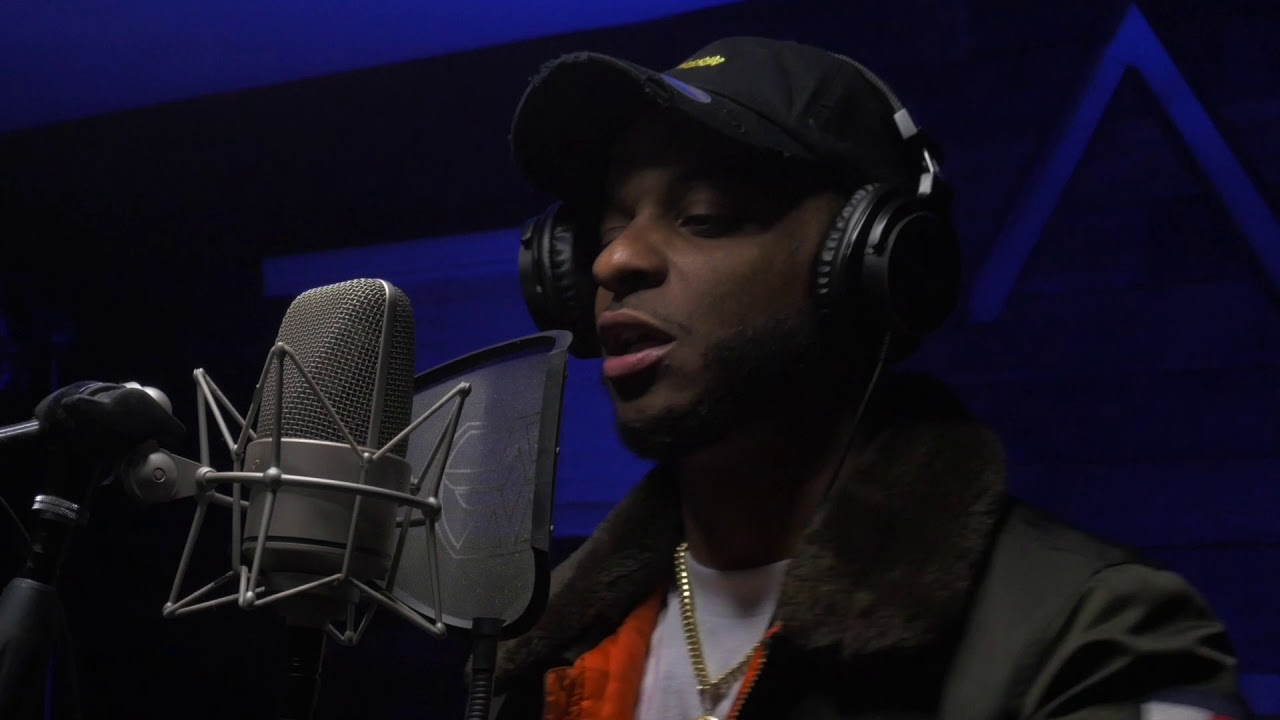 Ricky D - Holding it down (In The Studio Performance) Closed Session ...