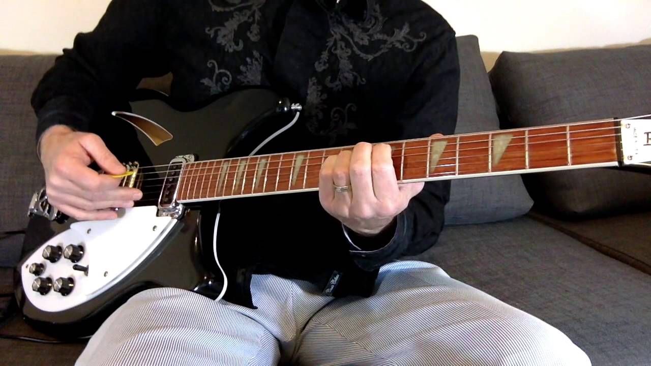 Laughing guitar lesson R.E.M. - YouTube
