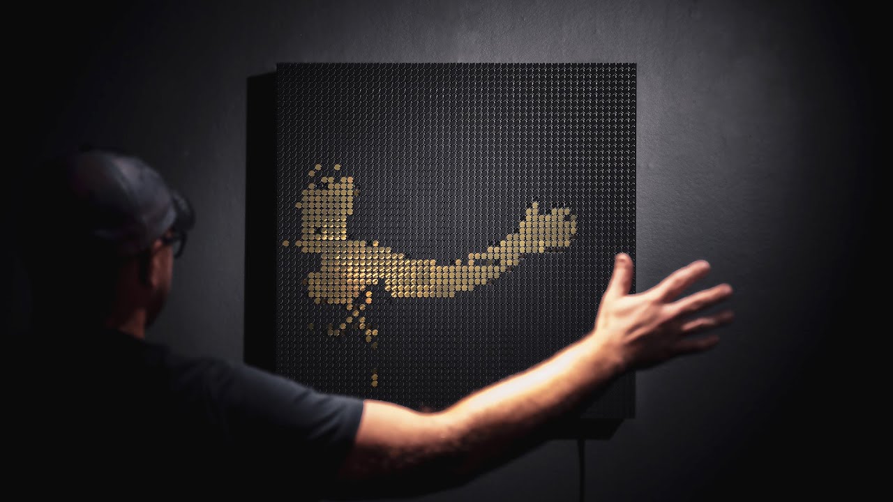 Echo - Flip-Discs Kinetic Artwork - YouTube