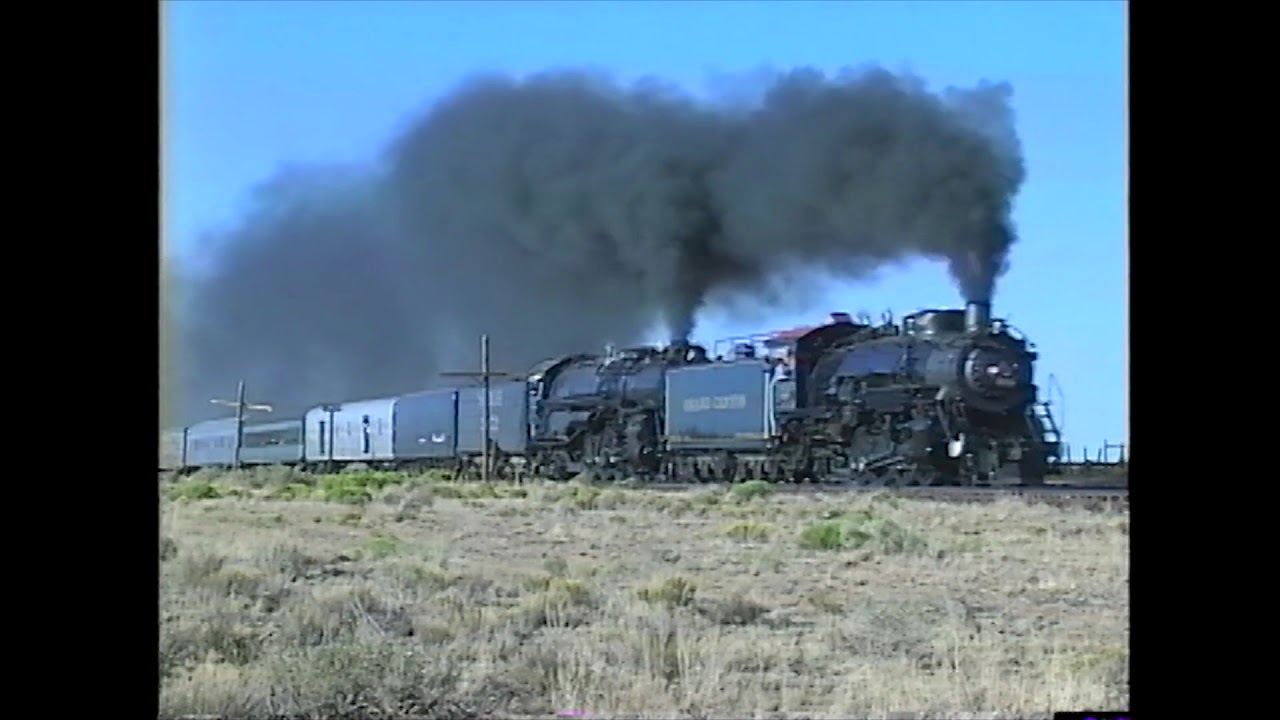 Santa Fe #3751 double-header runby - YouTube