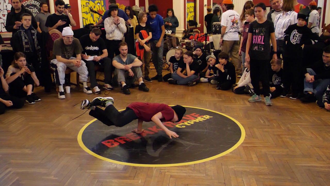 BREAK RAVE CYPHER 2019 - beginners 1x1 -bgirl Aleksa vs Железяка - YouTube