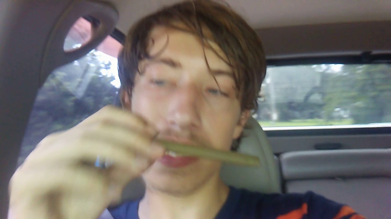 Psycho kid review of the green cigar - YouTube