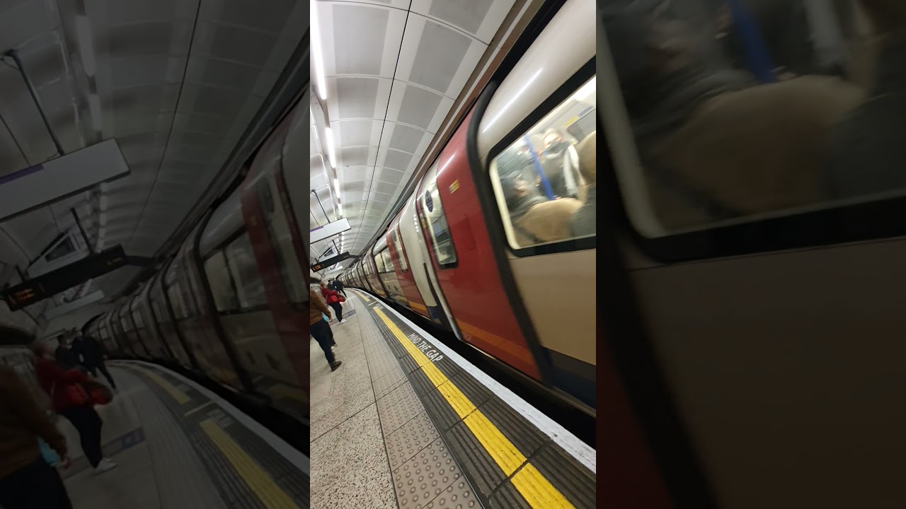 Northern line | Arrival @Moorgate - YouTube