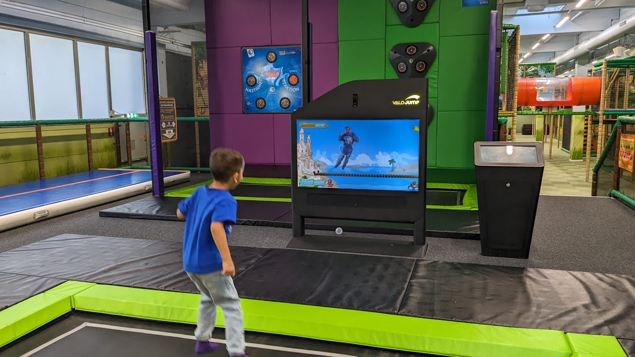 Funplays Malmö, tidigare Busfabriken | Indoor playground for the kids ...