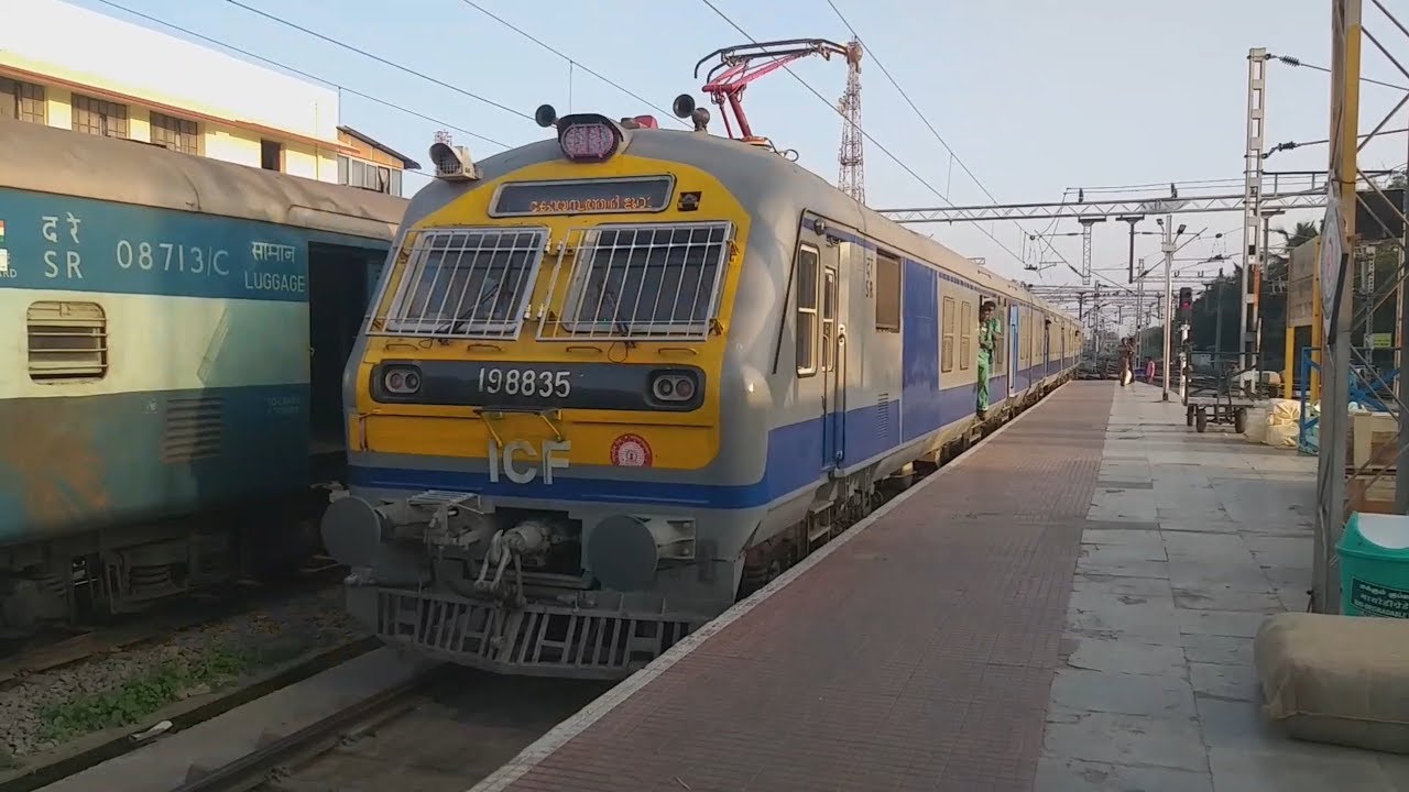 Coimbatore to Erode MEMU Arriving at Coimbatore Junction - YouTube