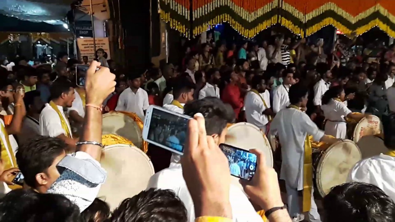 Shirdi Guru Purnima 2017 -Dhol Tasha - YouTube
