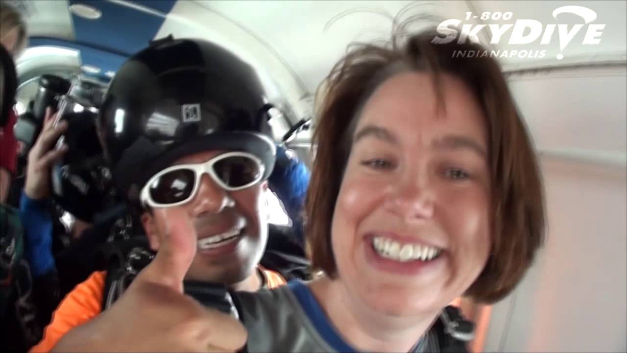 Patricia Swank's Tandem skydive! - YouTube