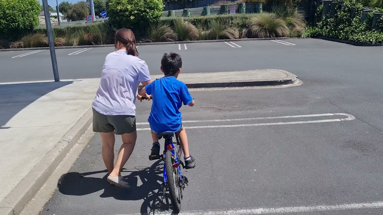Learning a first push bike at New World Howick! - YouTube